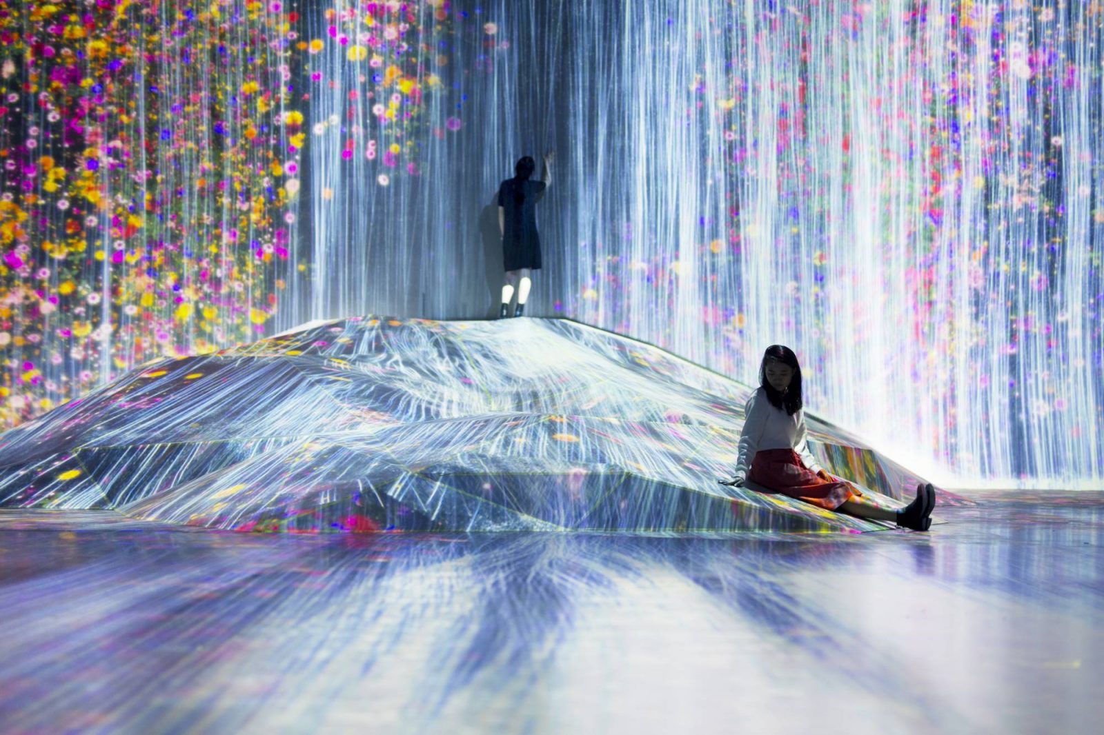 AMBIENTES | “Borderless" por Teamlab
