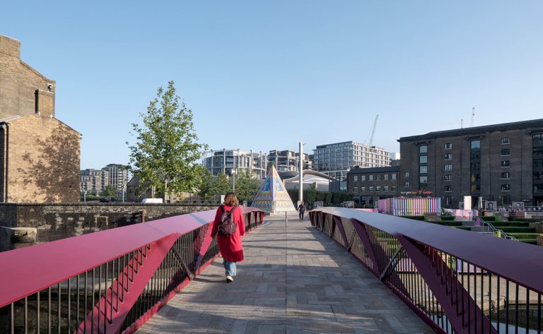 AMBIENTES | Esperance Bridge por Moxon Architects