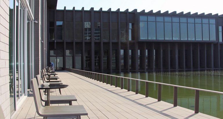 AMBIENTES | Deck WPC de la empresa chilena Grillo