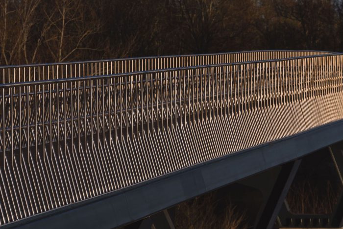 AMBIENTES | Puente Kepax por Moxon Architects