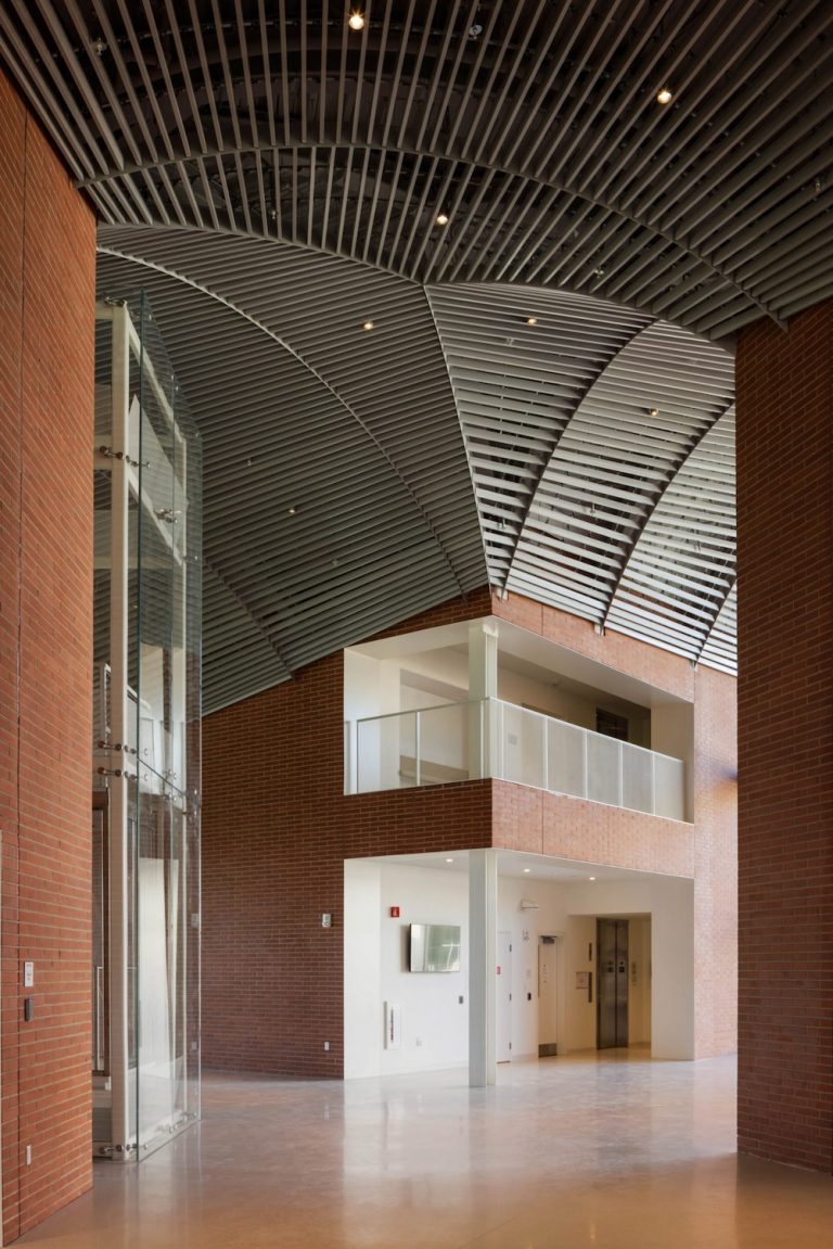 AMBIENTES | Edward and Joyce Linde Music Building por SANAA