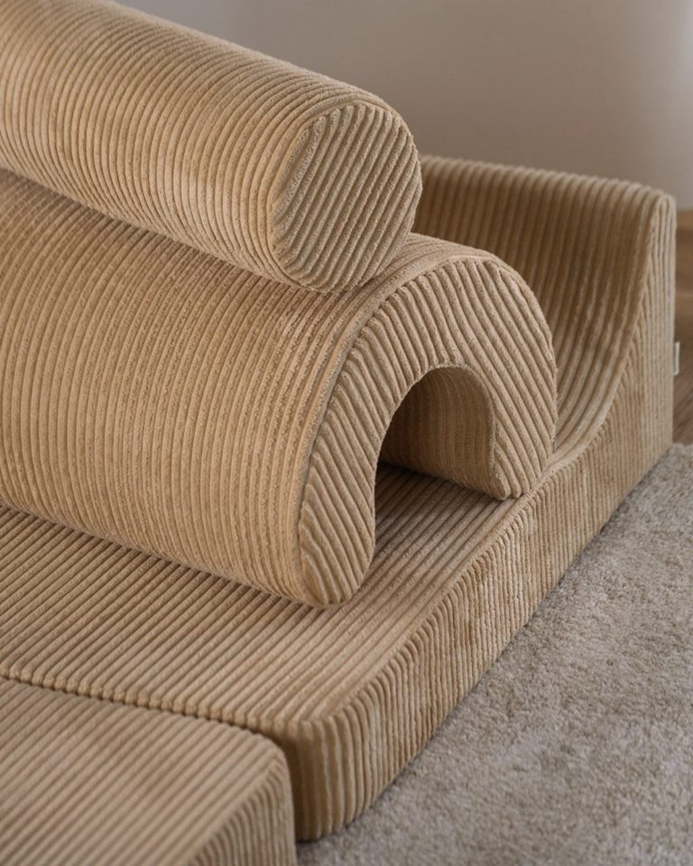 AMBIENTES | Fudge chair por el estudio británico Faye Toogood