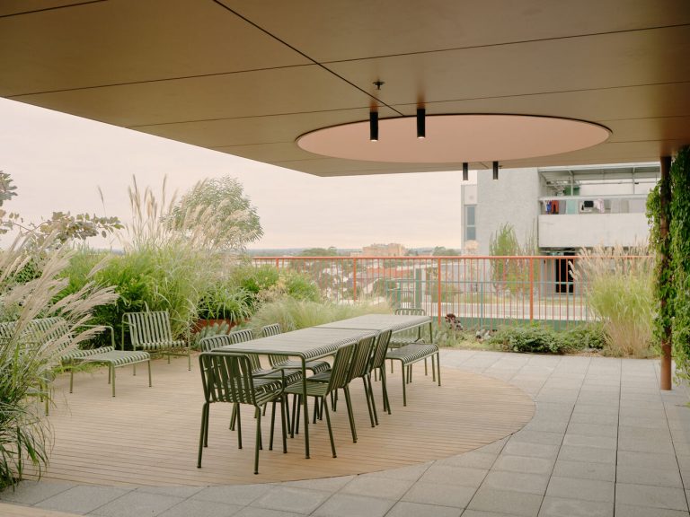 AMBIENTES | Nightingale Village por Kennedy Nolan Architects